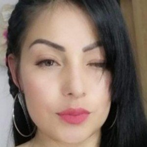 Madeleinemoore Jerkmate live cam on FapCam.tv