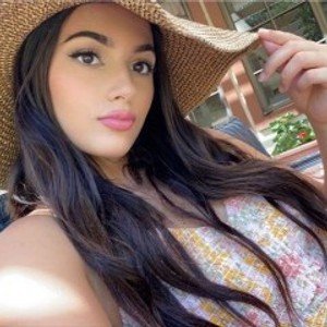 Sarahsalinas Jerkmate live cam on FapCam.tv