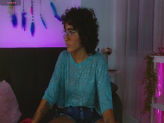 Princess_bee Myfreecams live cam on FapCam.tv