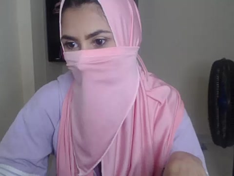 Alia_bashar Stripchat live cam on FapCam.tv